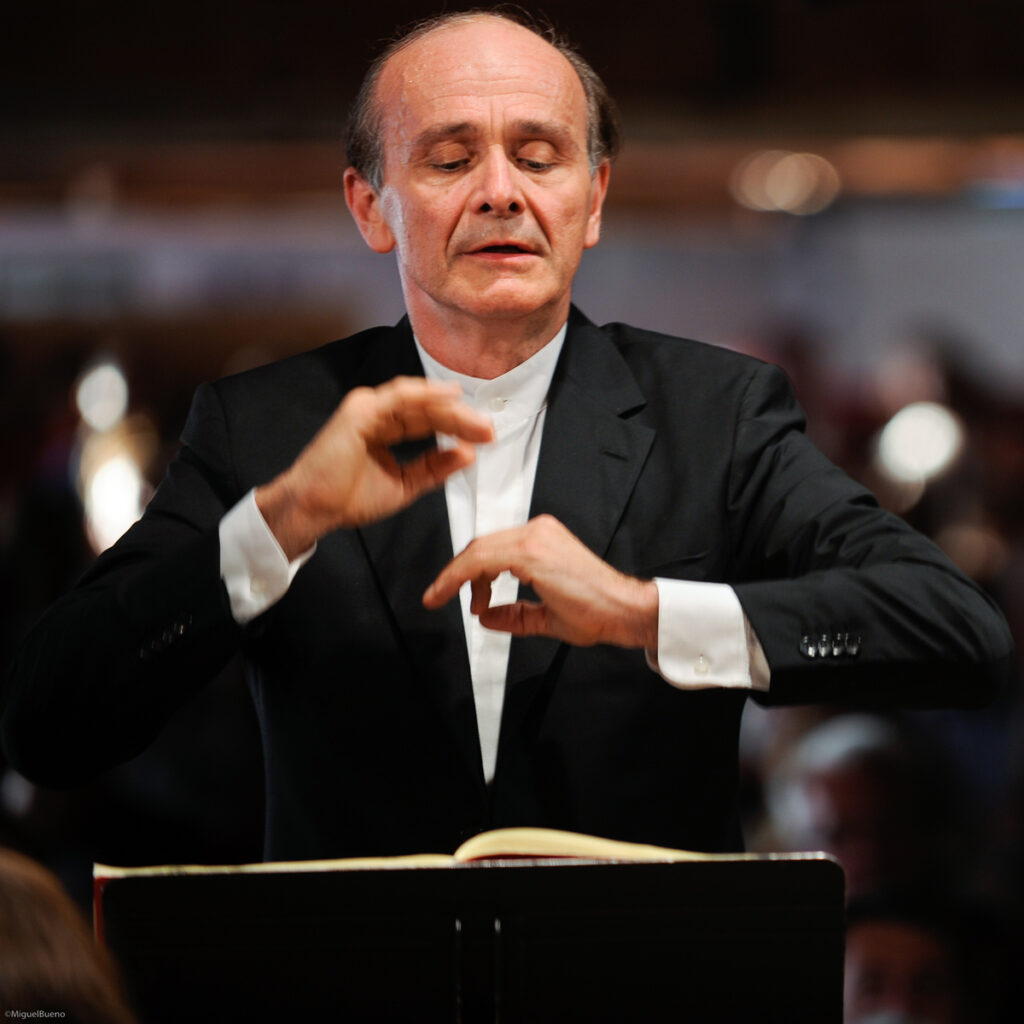 Saison 24.25 - Les Siècles